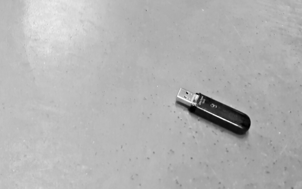 What To Do If You Ever Find a Stray USB Drive…. | Canton Computers ...